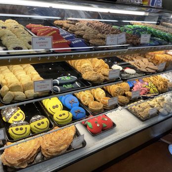 SLUYS POULSBO BAKERY - 873 Photos & 818 Reviews - 18924 Front St NE ...
