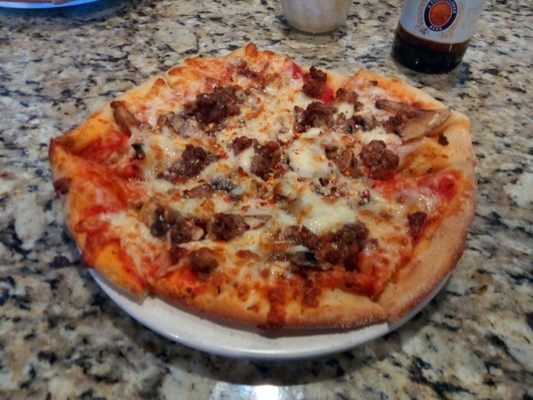 ROCCO’S PIZZA - 26 Photos & 62 Reviews - Italian - 834 E Division St ...