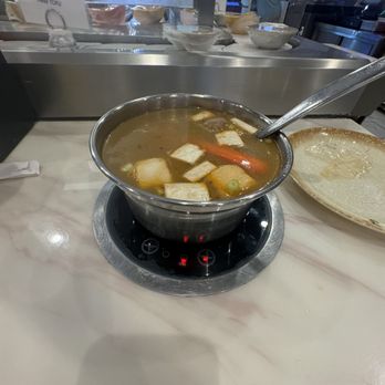 U & ME REVOLVING HOT POT - Updated August 2024 - 921 Photos & 501 ...