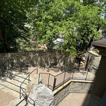 BETWEEN THE TREES - Updated December 2024 - 290 Photos & 111 Reviews ...