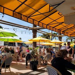 CHA CHA COCONUTS - Updated June 2025 - 437 Photos & 443 Reviews - 417 Saint Armands Cir ...