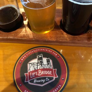LIFT BRIDGE BREWING COMPANY - 167 Photos & 107 Reviews - 1900 Tower Dr ...