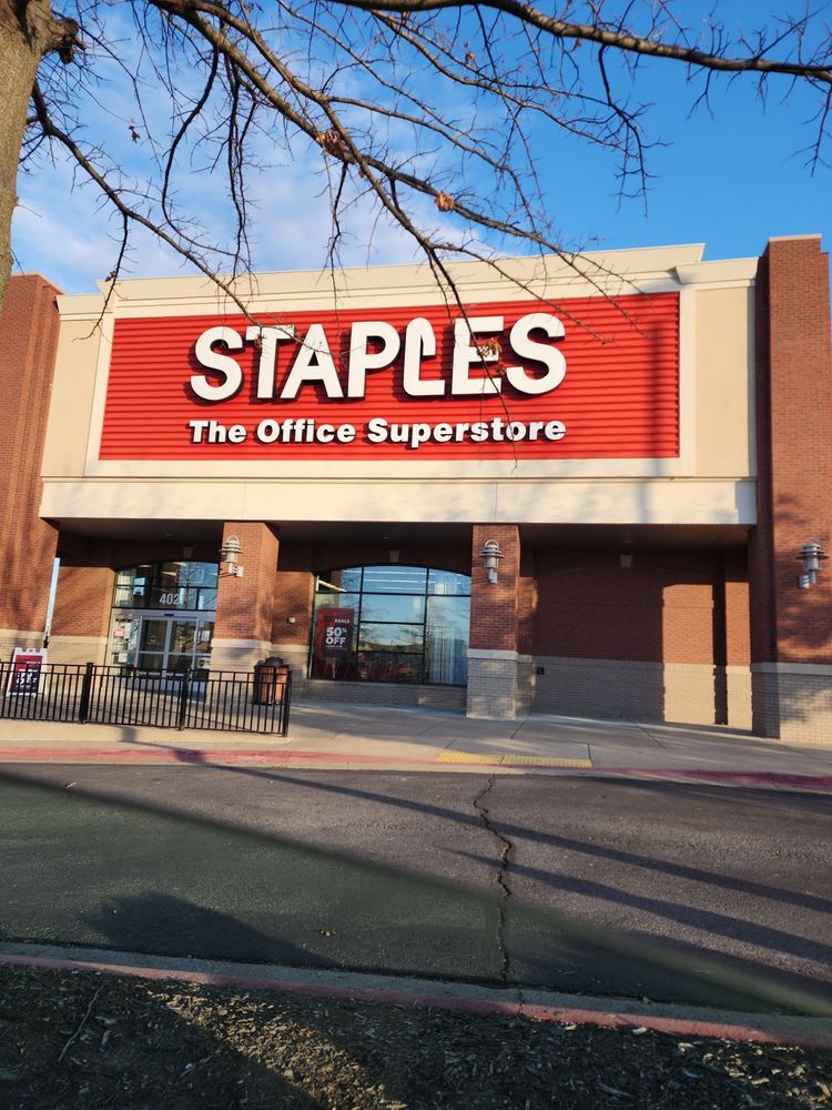 STAPLES - Updated July 2025 - 13 Photos & 16 Reviews - 4021 West Walnut ...