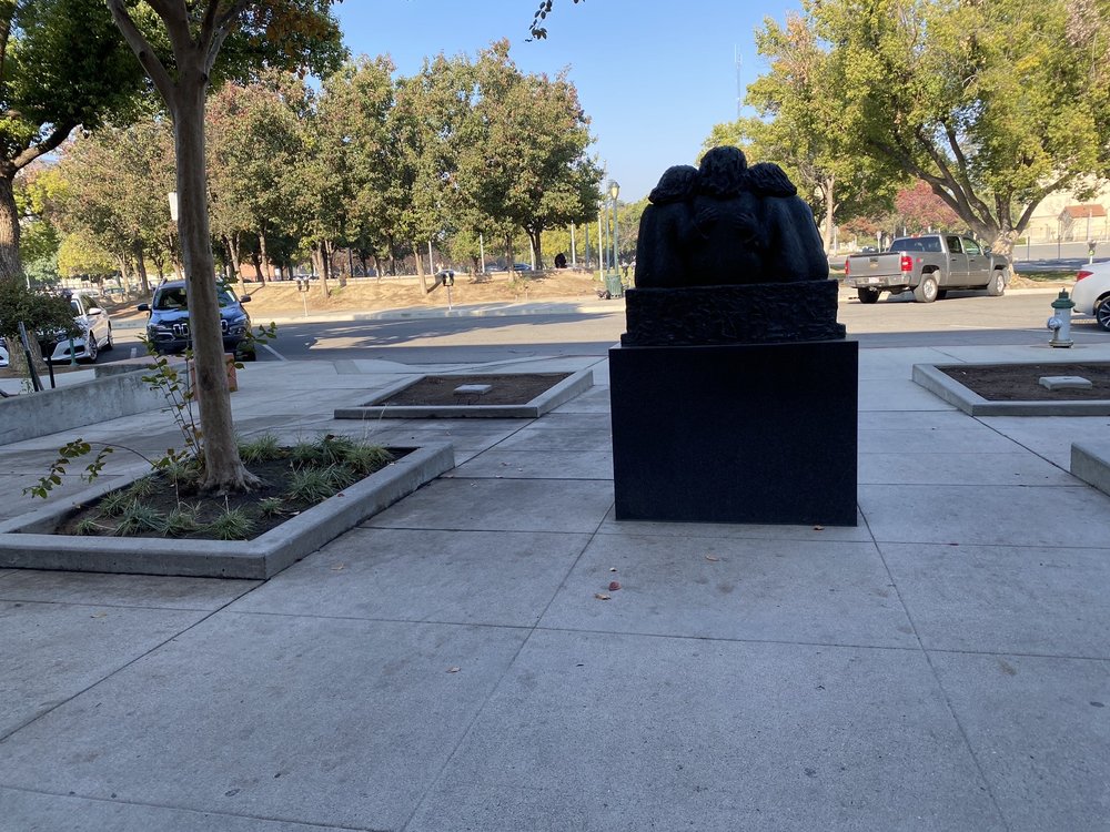 FRESNO COUNTY PUBLIC LIBRARY - Updated November 2025 - 20 Photos - 2420 ...