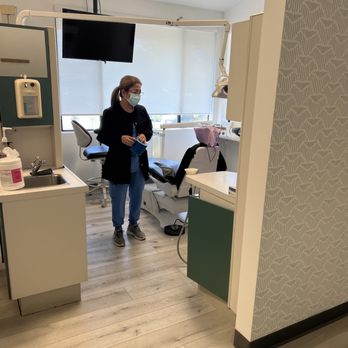 FULLER SMILES - NORTHRIDGE - Updated September 2024 - 81 Photos & 289 ...