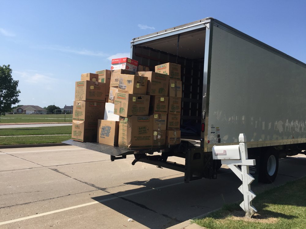 WE MOVE 4 LESS - Updated September 2025 - 18 Photos - 3636 S Geyer Rd ...