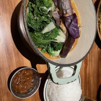 NAKS - Updated September 2025 - 906 Photos & 261 Reviews - 201 1st Ave ...