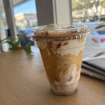 UN CAFFE - Updated June 2024 - 235 Photos & 98 Reviews - 3217 Milam St ...