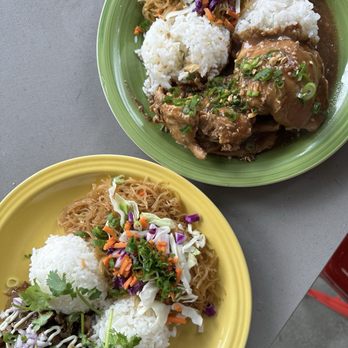 CHEBOGZ - Updated November 2024 - 227 Photos & 95 Reviews - 2710 Beacon ...