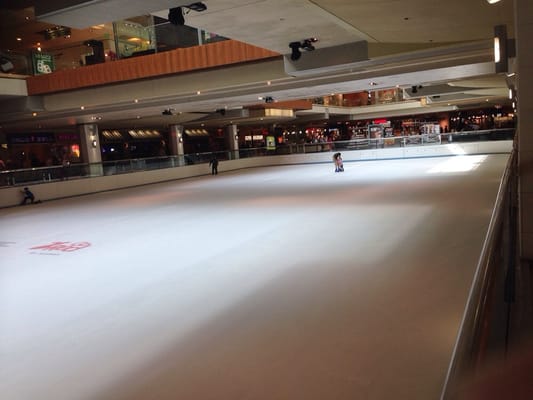 ICE AT THE GALLERIA - Updated October 2025 - 38 Photos & 78 Reviews ...