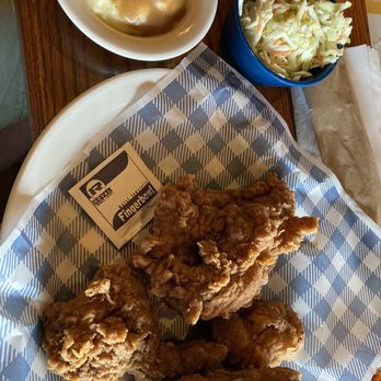 CRACKER BARREL OLD COUNTRY STORE - Updated April 2024 - 119 Photos ...