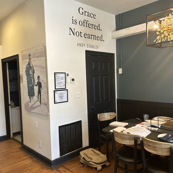 GRACE PIZZA & SHAKES - 30A - Updated January 2025 - 96 Photos & 126 ...