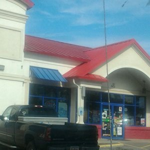 SPINX MARKET & EATERY - Updated January 2025 - 659 S Main St ...