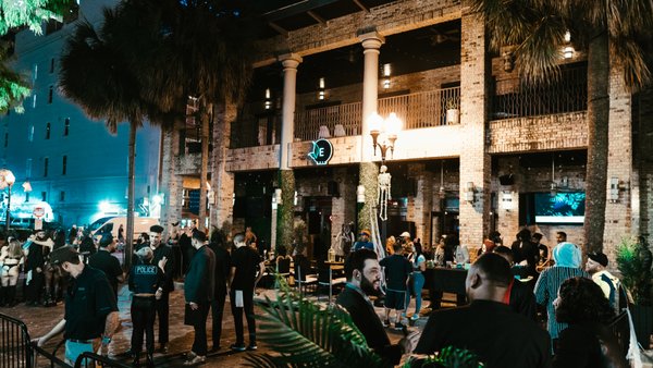 EDEN THE LOUNGE - Updated October 2025 - 13 Photos & 13 Reviews - 23 E ...