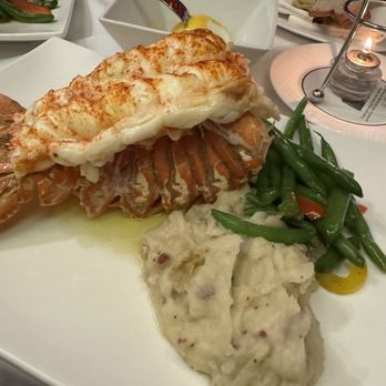 RUSSELL’S STEAKS CHOPS & MORE - Updated February 2025 - 750 Photos ...