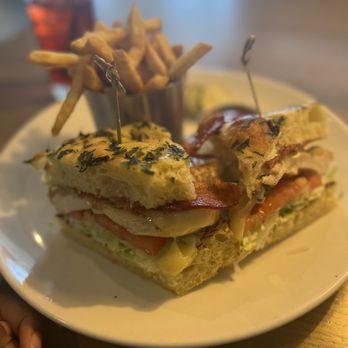 THIRD STREET SOCIAL - SOUTH PLAZA - 188 Photos & 113 Reviews - 5031 ...