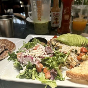 LARCHMONT BUNGALOW CAFE - Updated August 2024 - 1621 Photos & 744 ...