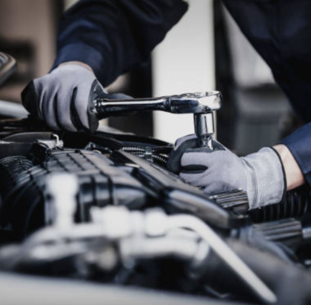 MASTERS MECHANIC - Updated March 2026 - 11 Photos - 14239 Brownwood St ...