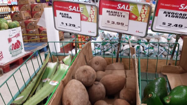 LA MART - Updated July 2025 - 39 Photos & 20 Reviews - 2159 W Patapsco ...