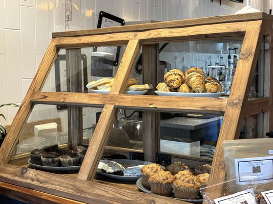 ROAST HOUSE COFFEE - Updated April 2026 - 15 Photos - 4 W Dawes Ave ...