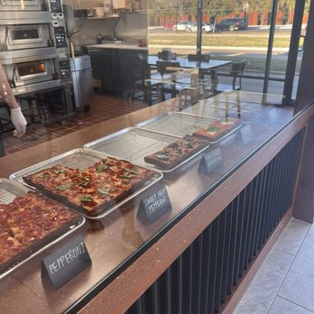 KIZZA PIZZA - Updated April 2025 - 141 Photos & 59 Reviews - 251 North ...