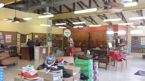 HAPPY FEET PLUS - Updated January 2026 - 17 Reviews - 28384 US Hwy 19 N ...