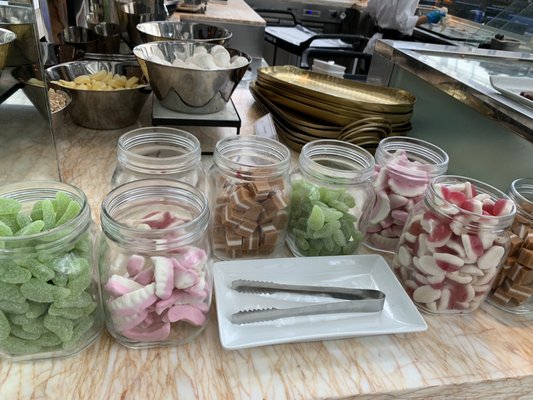 ATRIUM BUFFET - 95 Photos & 37 Reviews - Crown Perth Great Eastern ...