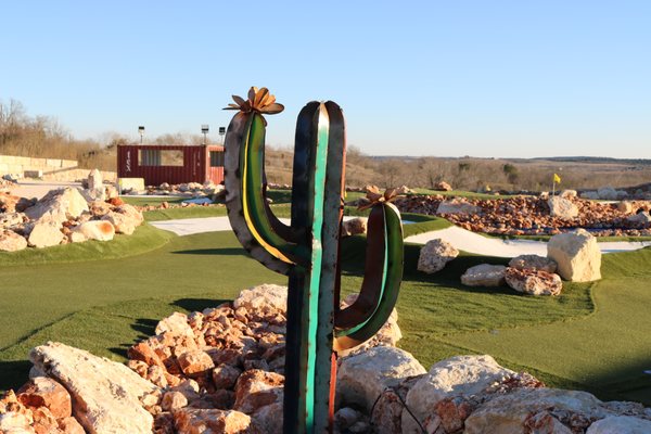 SIP N PUTT - Updated October 2025 - 43 Photos & 27 Reviews - 7420 North ...