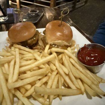 NOSH WINE LOUNGE - Updated December 2025 - 288 Photos & 308 Reviews ...