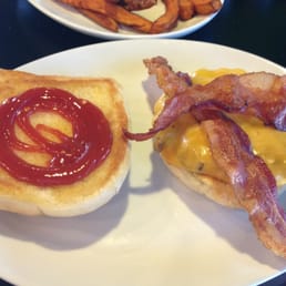 FIZZ BURGERS AND BOTTLES - Updated November 2025 - 99 Photos & 248 ...