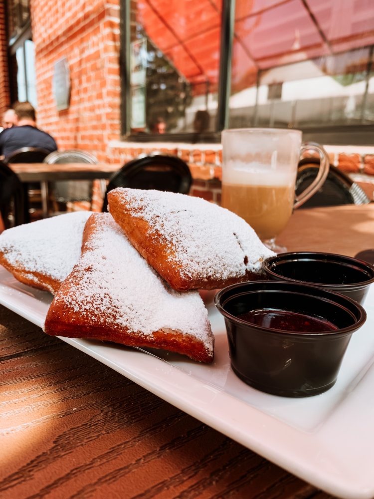 The Shady Lady Saloon, Sacramento | Roadtrippers