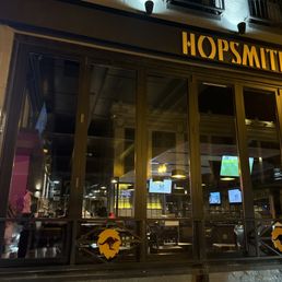HOPSMITH TAVERN - Updated October 2025 - 364 Photos & 429 Reviews - 15 ...