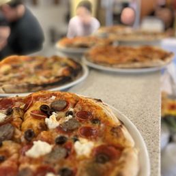 FONDI PIZZERIA - Updated July 2025 - 21 Photos - 2515 N Proctor St ...