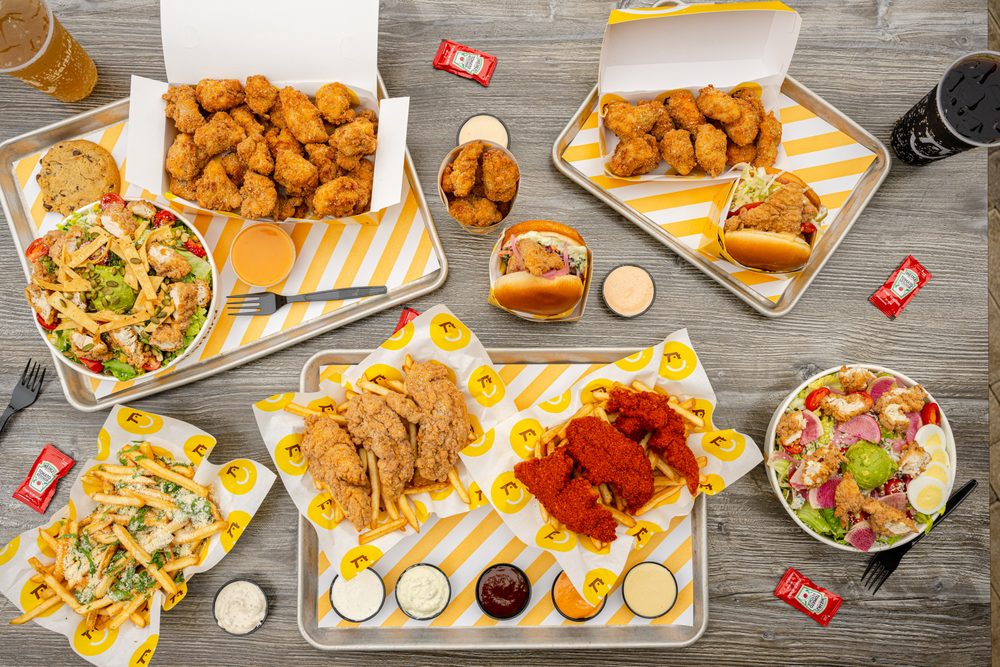 STARBIRD CHICKEN - Updated January 2025 - 373 Photos & 218 Reviews ...