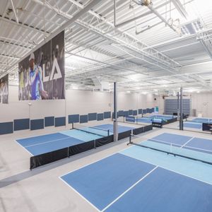 LEVEL 99 - Updated August 2025 - 26 Photos - 1961 Chain Bridge Rd ...