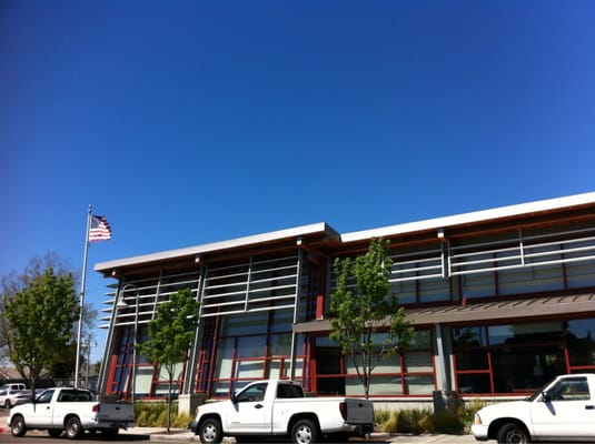 SAN LEANDRO PUBLIC LIBRARY - Updated December 2025 - 35 Photos & 46 ...