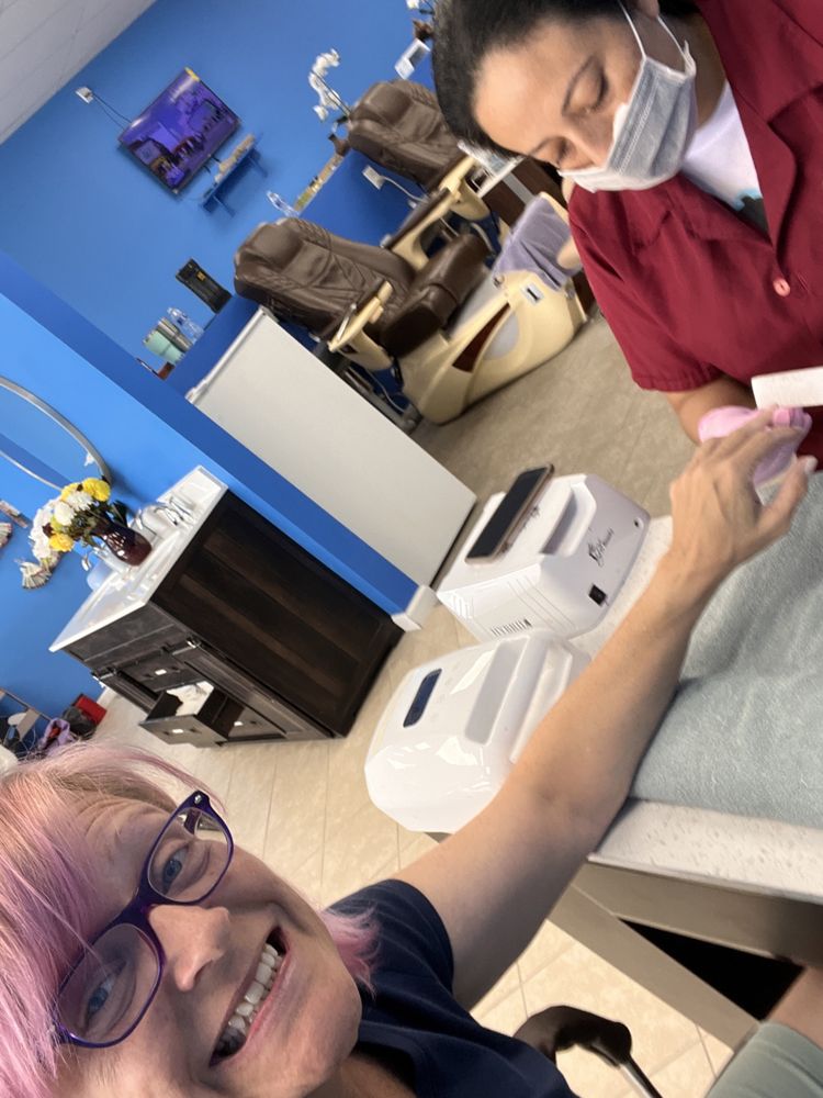 AB NAILS - Updated August 2025 - 11 Photos - 560 E Jackson Blvd, Erwin ...