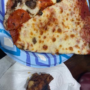 BLUE LINE PIZZA - 294 Photos & 466 Reviews - 1201 San Carlos Ave, San ...