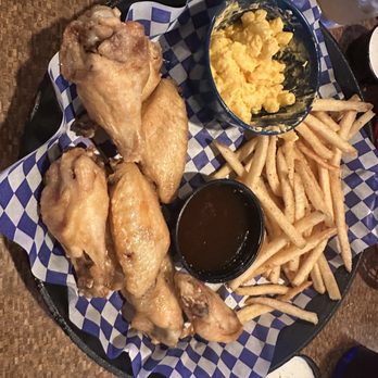 BLUE MOOSE BURGERS & WINGS - Updated June 2024 - 652 Photos & 1069 ...