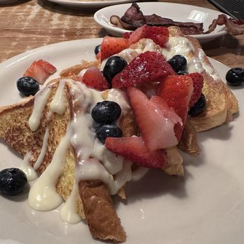 HUCKLEBERRY SQUARE - Updated July 2025 - 357 Photos & 524 Reviews ...