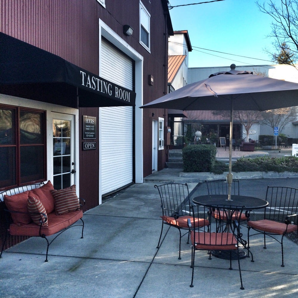 HOLDREDGE WINES - Updated April 2026 - 14 Reviews - 51 Front St ...