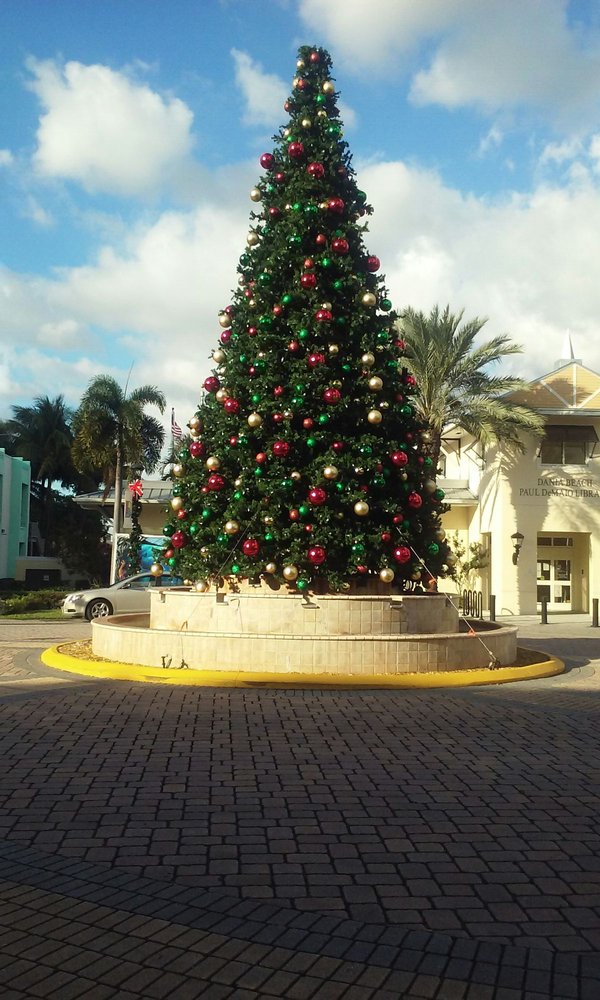 DANIA BEACH PAUL DEMAIO LIBRARY - Updated December 2024 - 1 Park Ave E ...