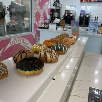 PURVÉ DONUT STOP - Updated November 2024 - 1335 Photos & 374 Reviews ...