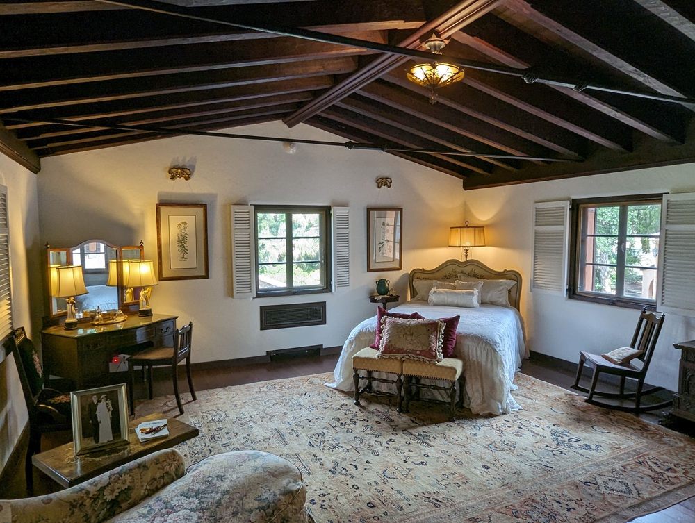 PINEWOOD ESTATES - Updated December 2025 - 178 Photos - 1151 Tower Blvd ...