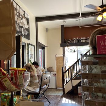 MAGIC BRAIN CAFE - Updated December 2025 - 181 Photos & 214 Reviews ...