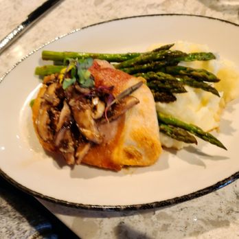 RED BRIDGE BISTRO - Updated January 2026 - 38 Photos & 25 Reviews - 109 ...