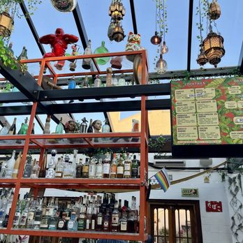 SOMERSET BAR - Updated August 2024 - 323 Photos & 127 Reviews - 139 E ...