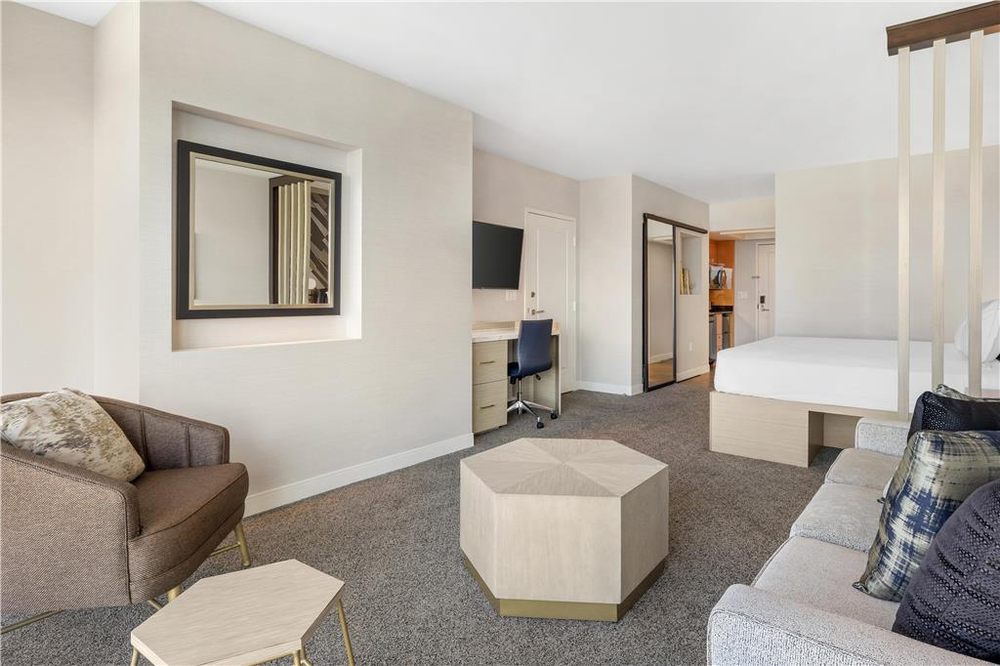 HILTON CLUB ELARA LAS VEGAS - Updated October 2025 - 410 Photos & 73 ...