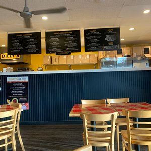 DILLY’S DELI - 108 Photos & 199 Reviews - 3330 S Price Rd, Tempe ...