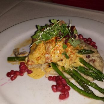 THE PERFECT LANDING RESTAURANT - Updated February 2025 - 528 Photos ...